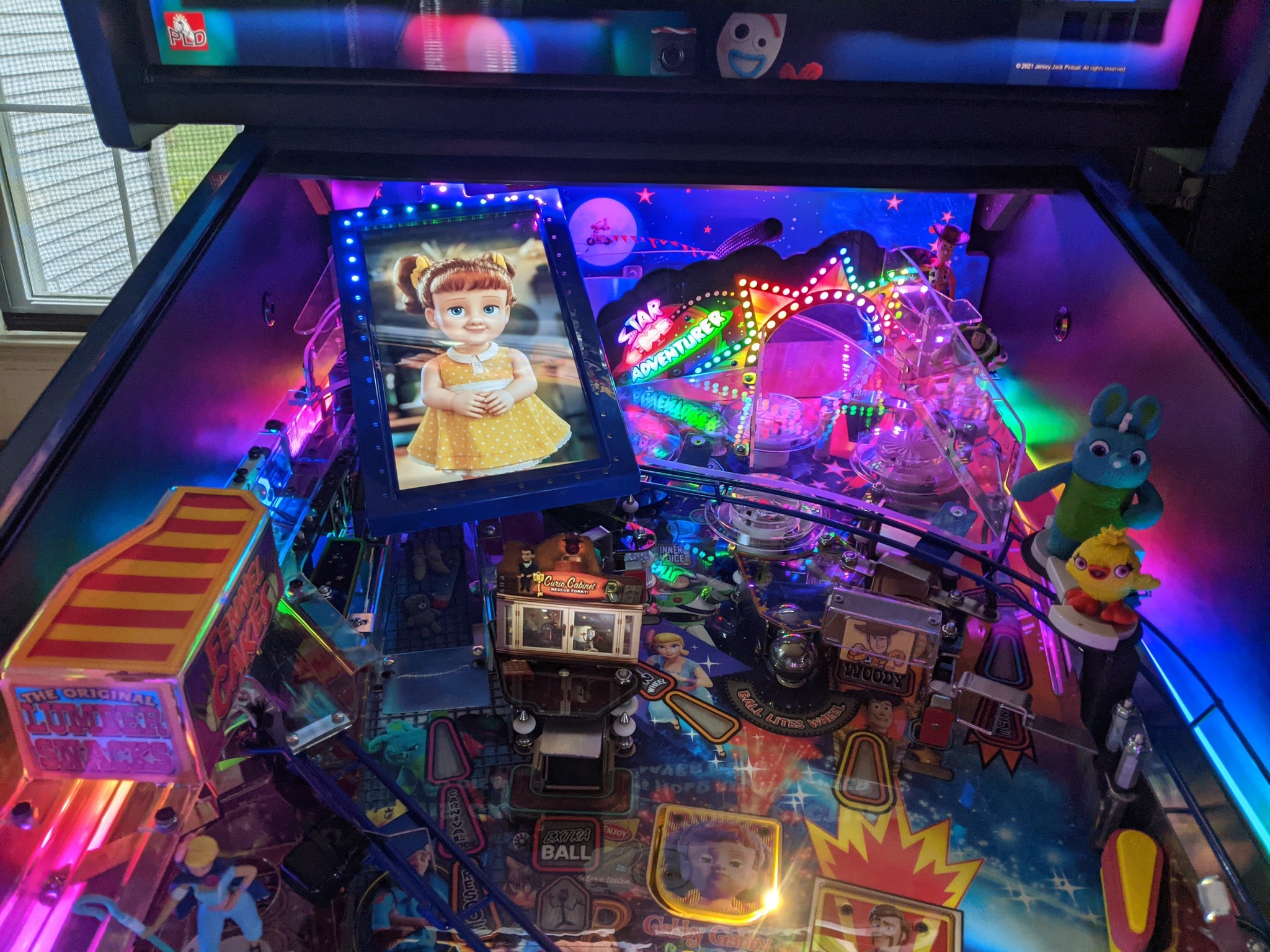 RGB LED Strip Backboard/Trough Combo – Lermods Pinball Machine Company